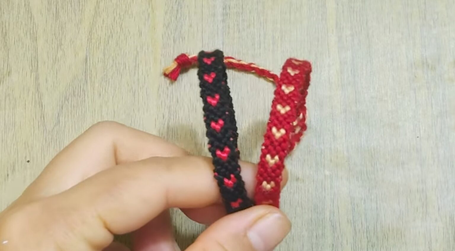 10 Heartfelt Friendship Bracelet Patterns Featuring Hearts - Artify Pattern