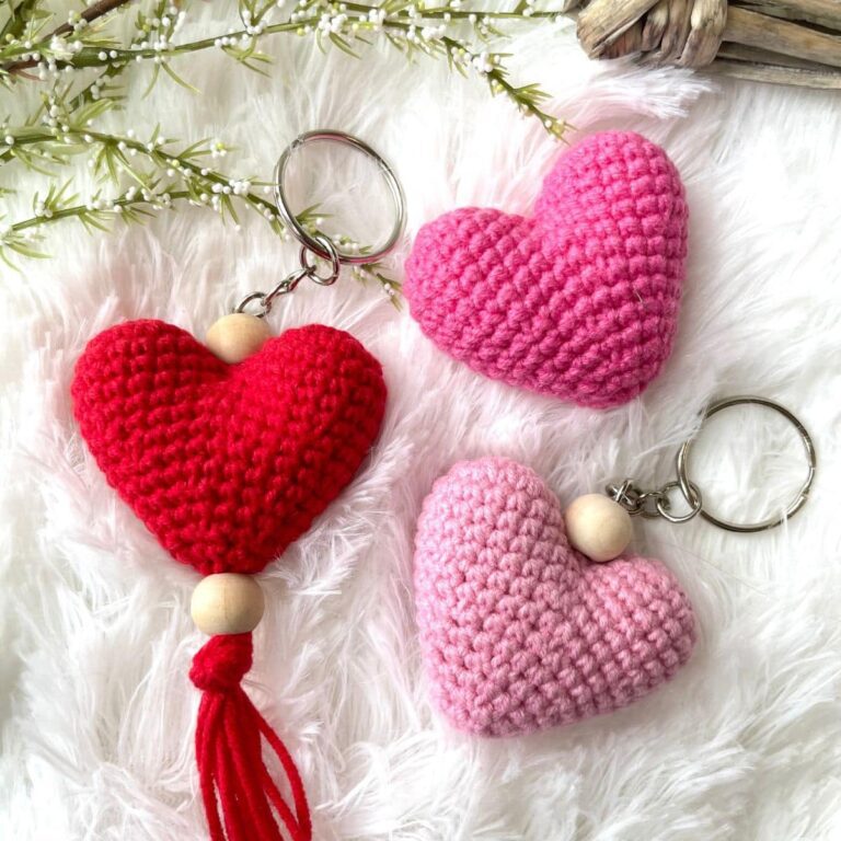 5 Adorable Crochet Keychain Ideas You Can Make Today - Artify Pattern