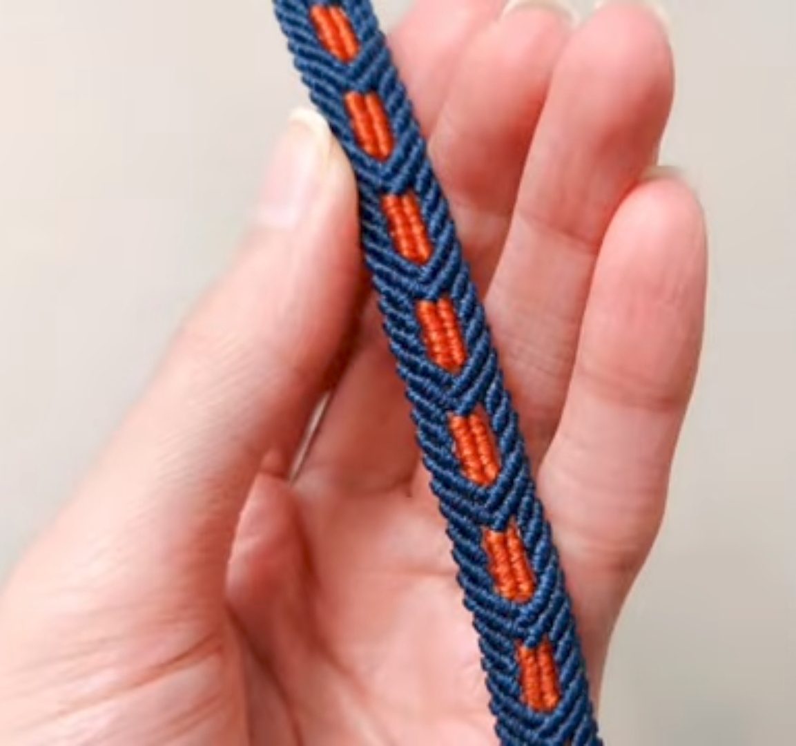 9 Beautiful Macrame Bracelet Patterns You’ll Want to Try - Artify Pattern
