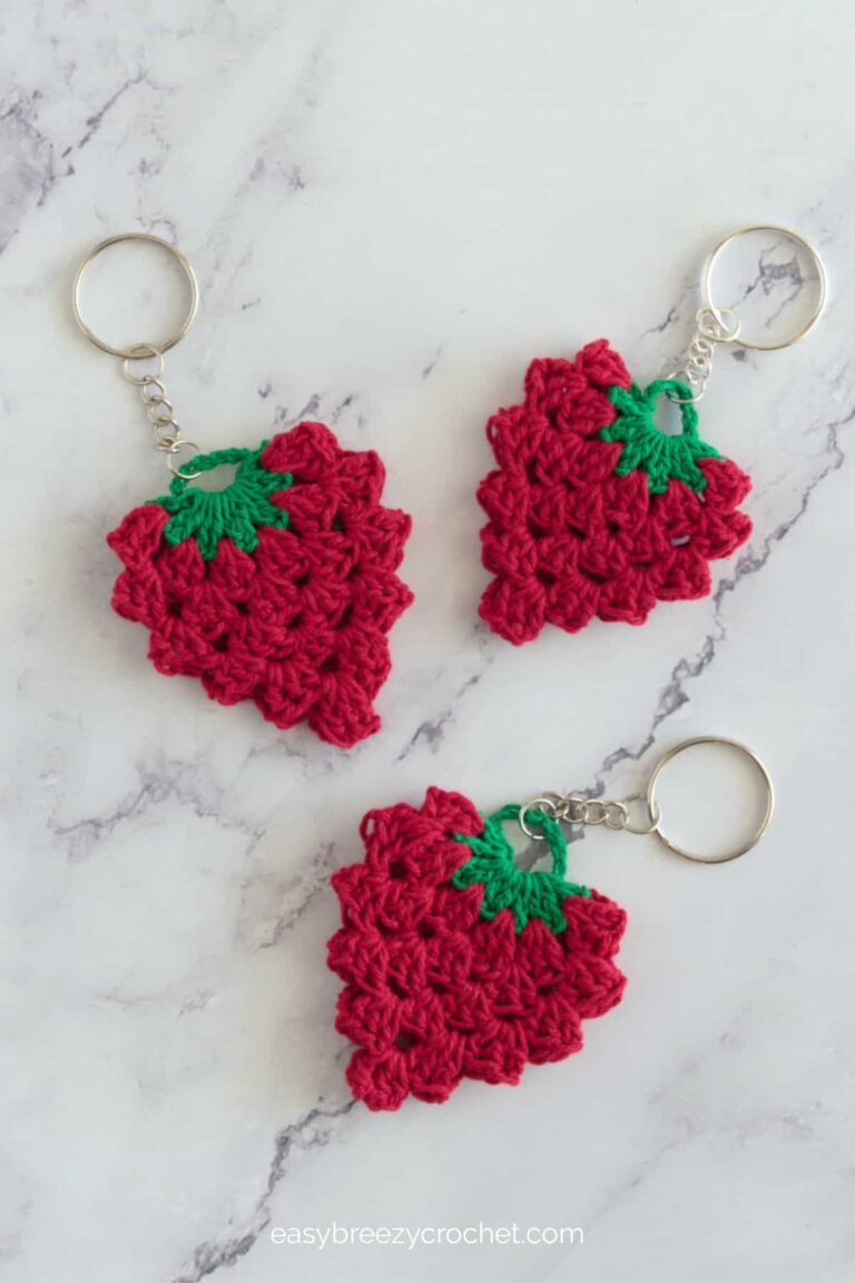 9 Adorable Easy Keychain Crochet Patterns You’ll Want to Try - Artify ...